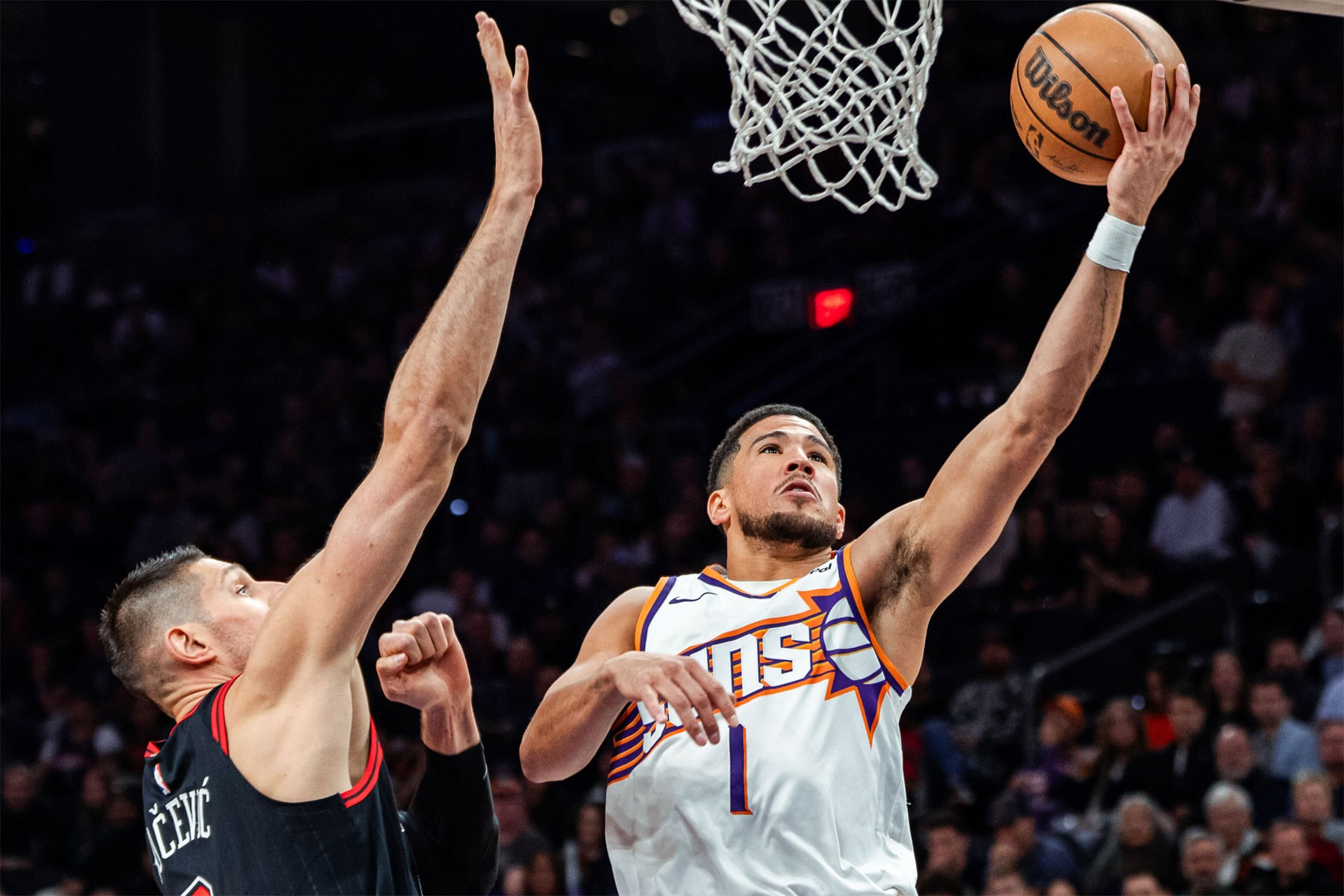 NBA／Booker史上最高年薪續約留守鳳凰城 誓言帶領球隊重返榮耀 - 鏡報